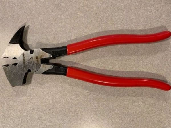 Fencing Pliers, What Are They, and How To Use Them. - Pliersman